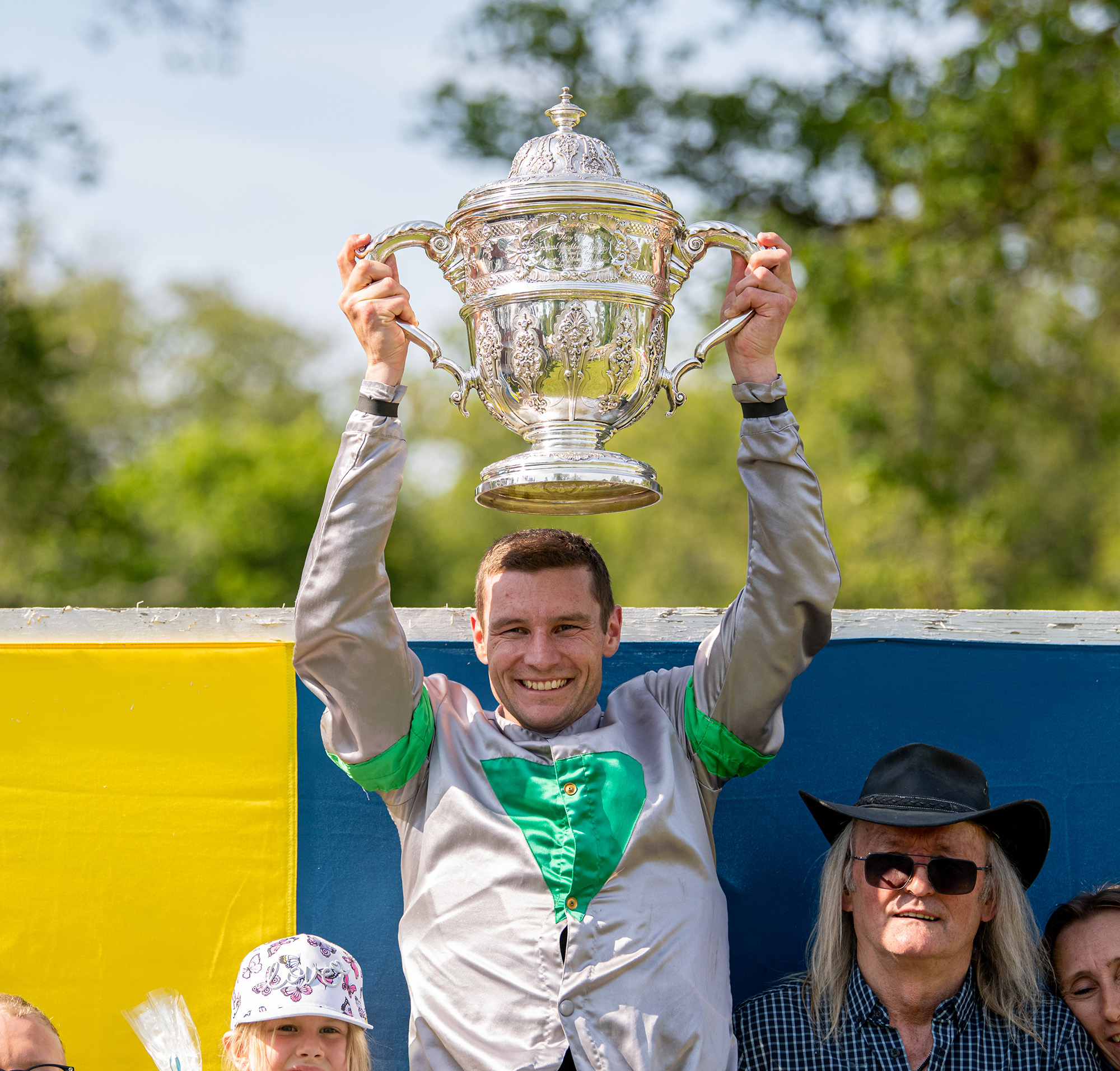 Grand National 2025: Ett lopp att minnas! - Jockey Klubben